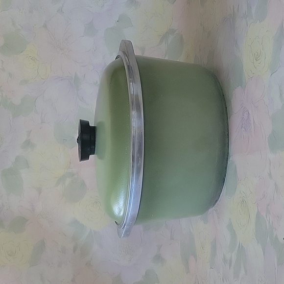Kitchen | Vintage 4qt Club Ware Dutch Oven | Poshmark